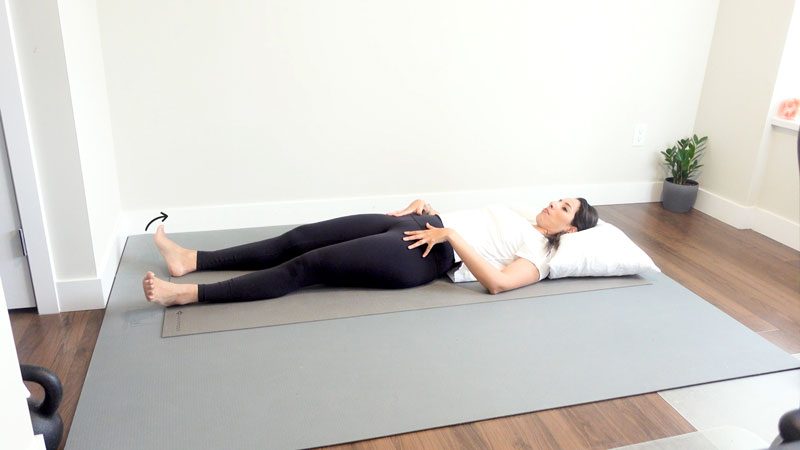 11 Bed Stretches For Lower Back Pain & Hip Tightness Relief - Coach Sofia Fitness