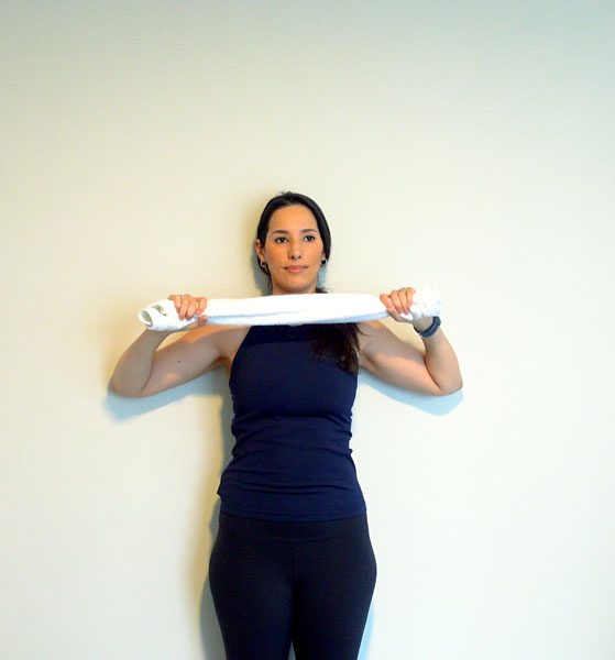 5 Simple Wall Exercises for Quick Back Pain Relief (Do These Anywhere ...