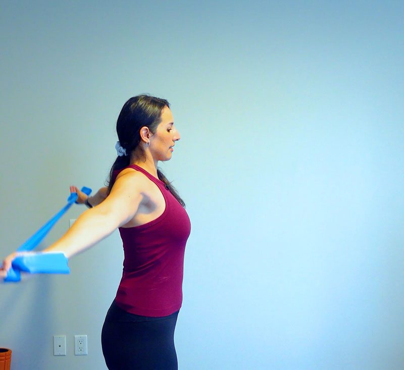 7-Minute Resistance Band Exercises to Strengthen Your Back & Relieve ...